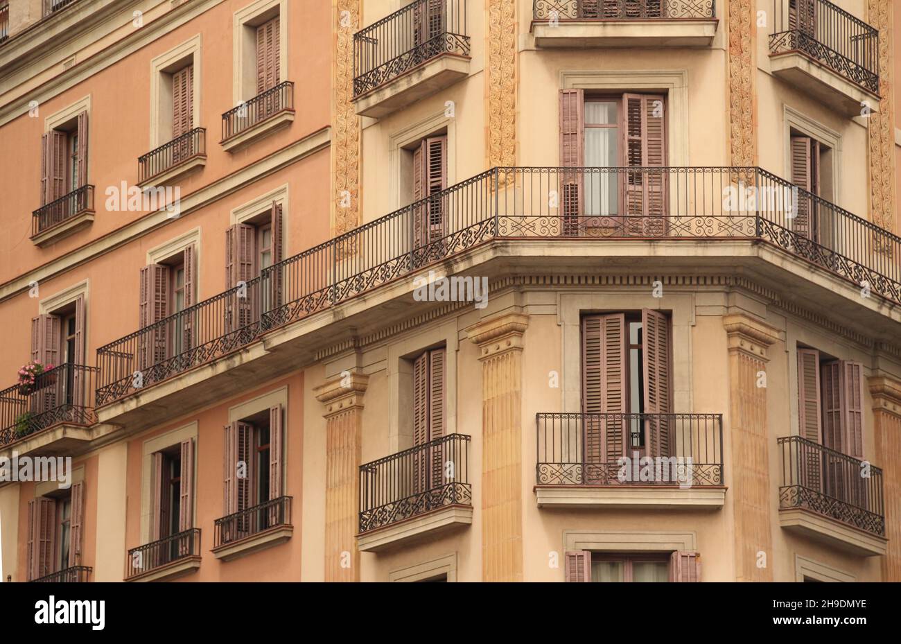 Closeup beautiful building exterior hi-res stock photography and images ...