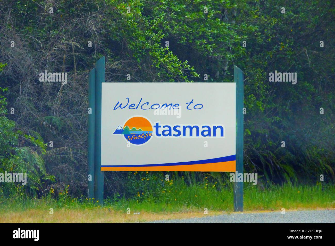 Nz board sign hi-res stock photography and images - Alamy