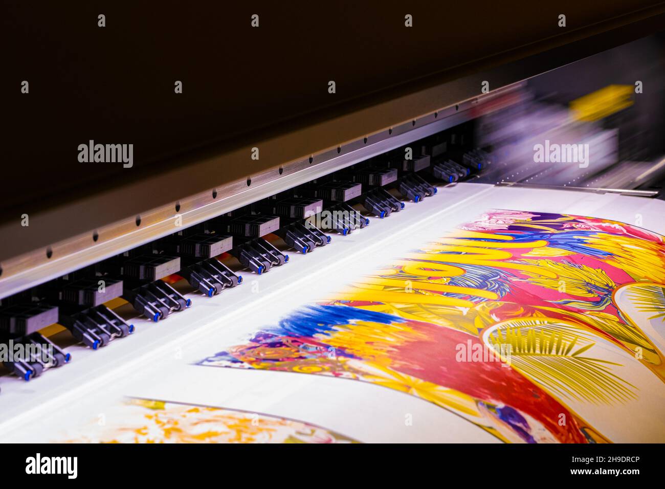 Industrial printing modern digital inkjet printer Industrial printing ...