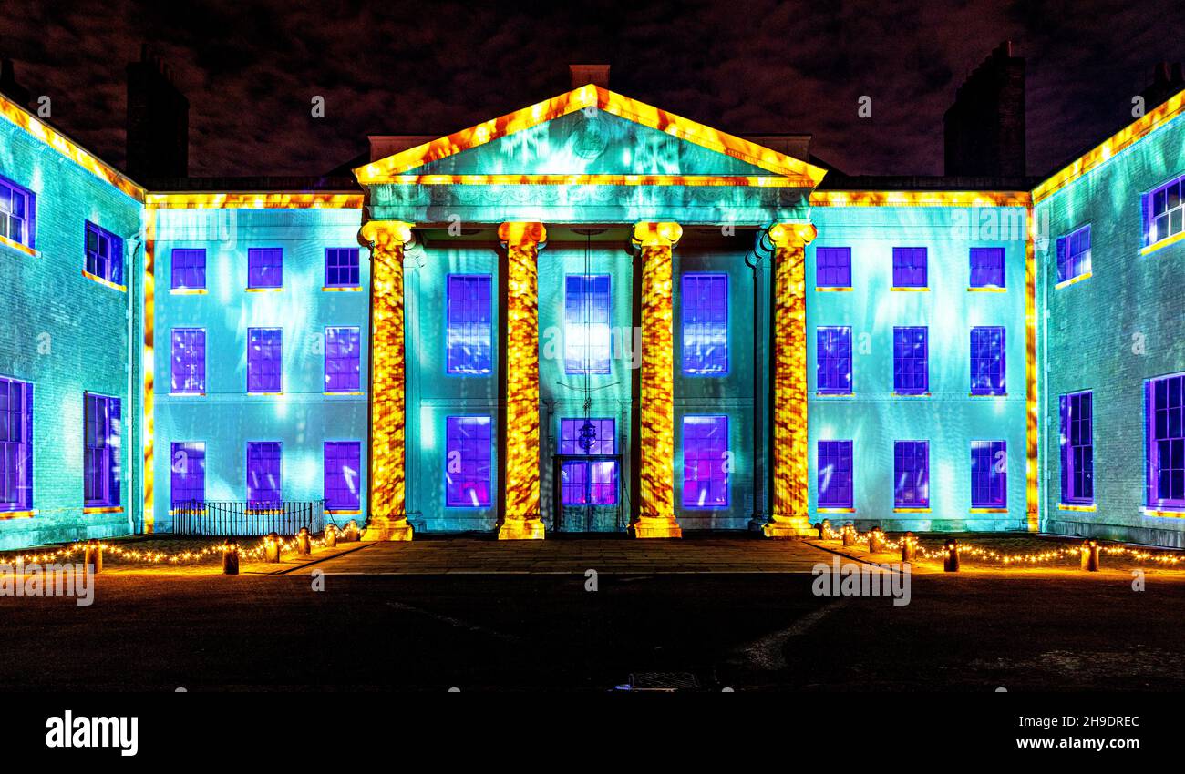Exterior projections hi-res stock photography and images - Alamy