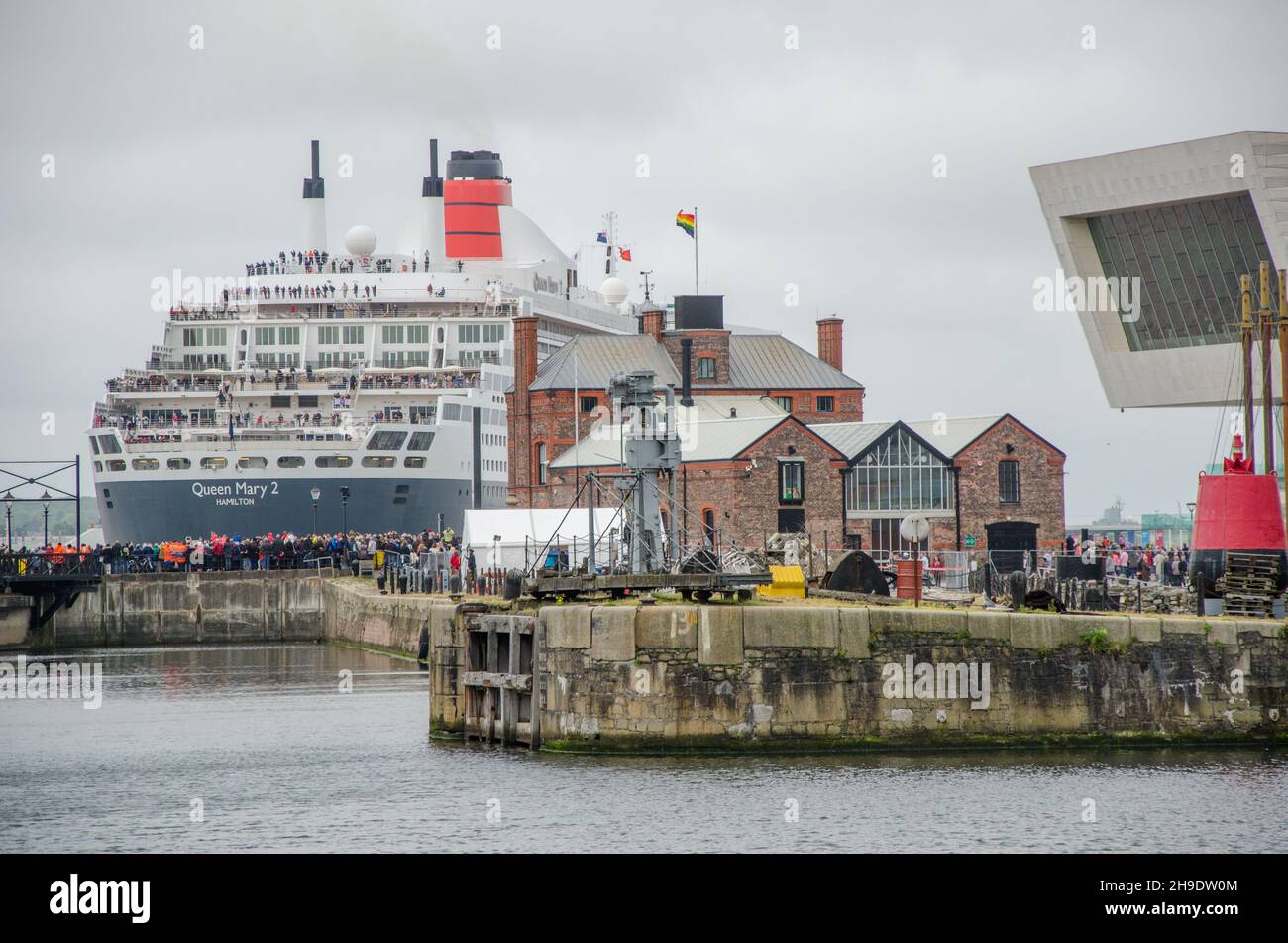 3 Ships at Liverpool docks Stock Photo - Alamy