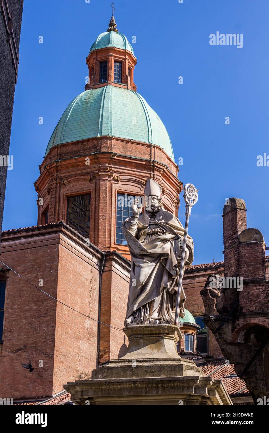 Statue of saint petronius hi-res stock photography and images - Alamy