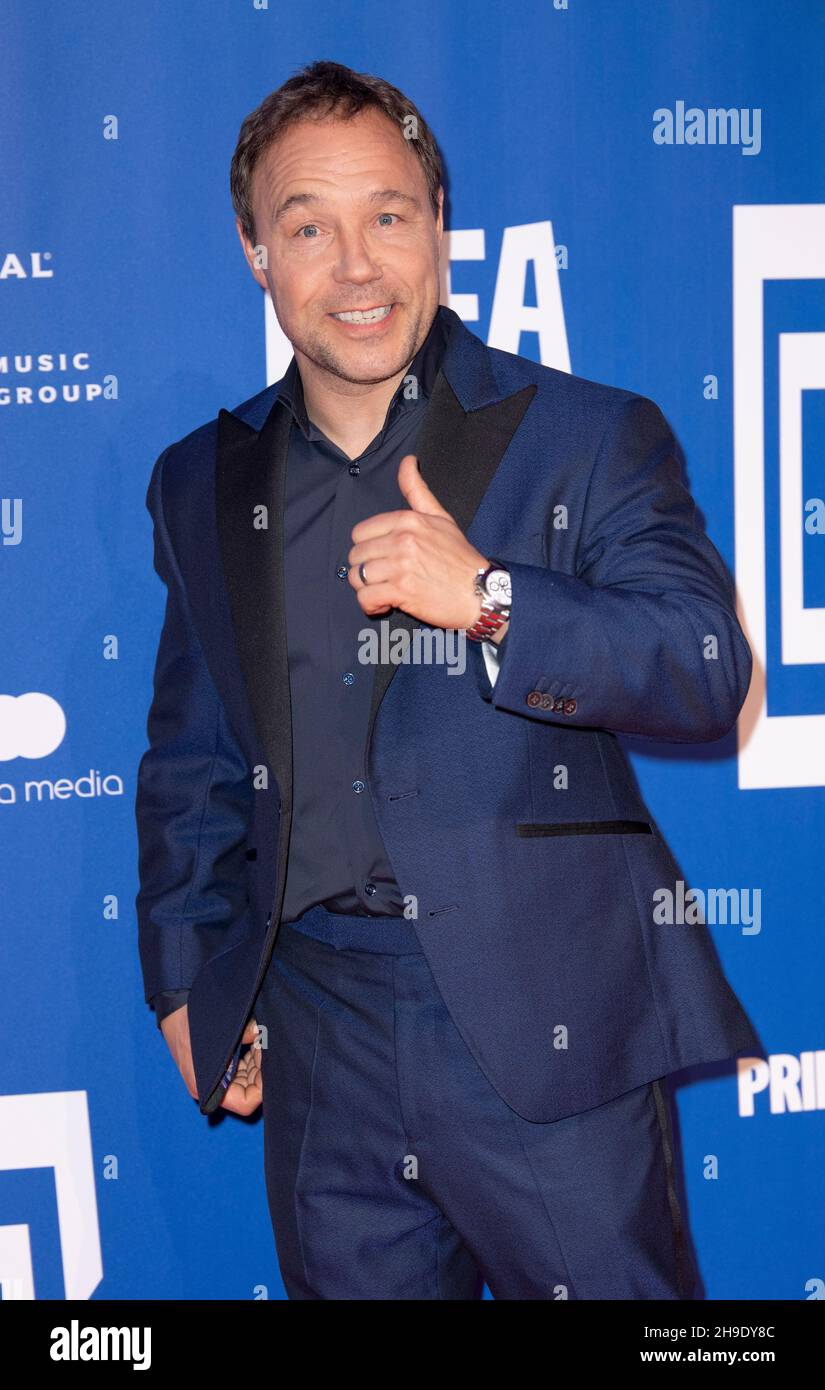 LONDON, ENGLAND - 05 DEC 2021: Stephen Graham attends the 24th British ...