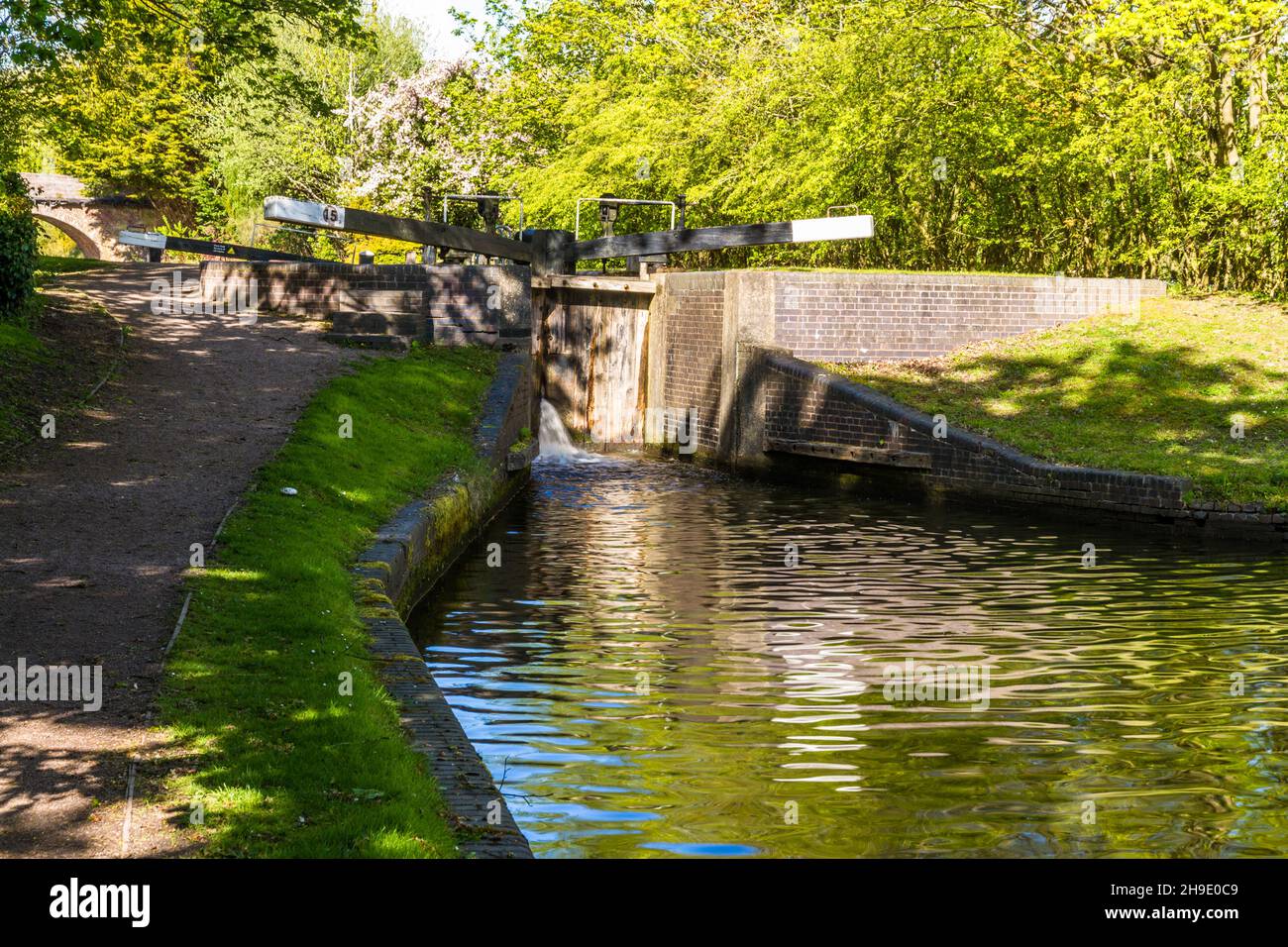 Gates of canal lock at Lapworth near Birmingham, on the Stratford-upon ...