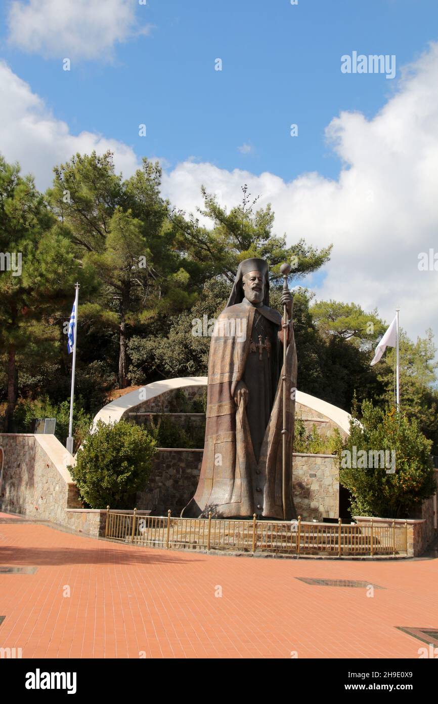 Statue of Archbishop Makarios III, Cyprus Stock Photo - Alamy