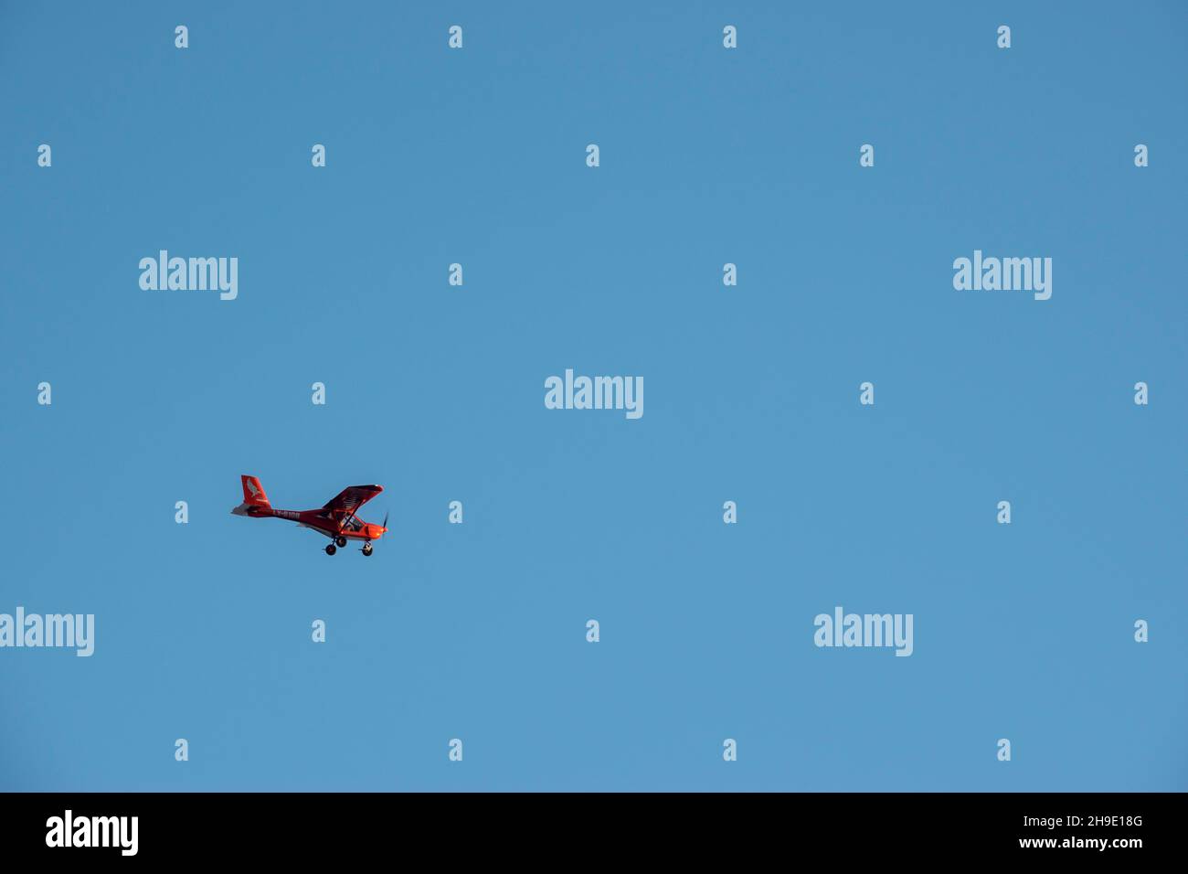 Red private plane hi-res stock photography and images - Alamy