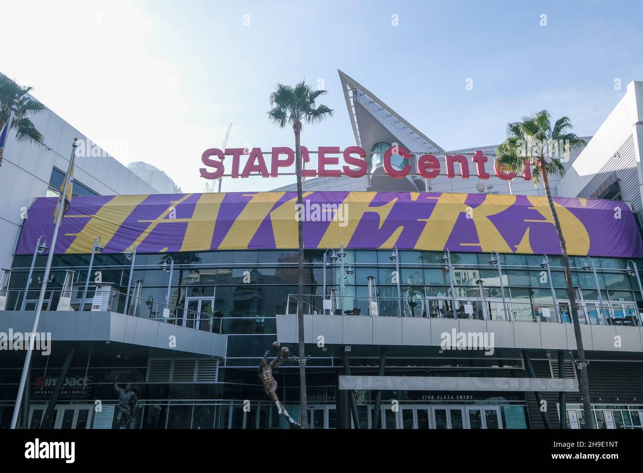 Staples Center Lakers Banners