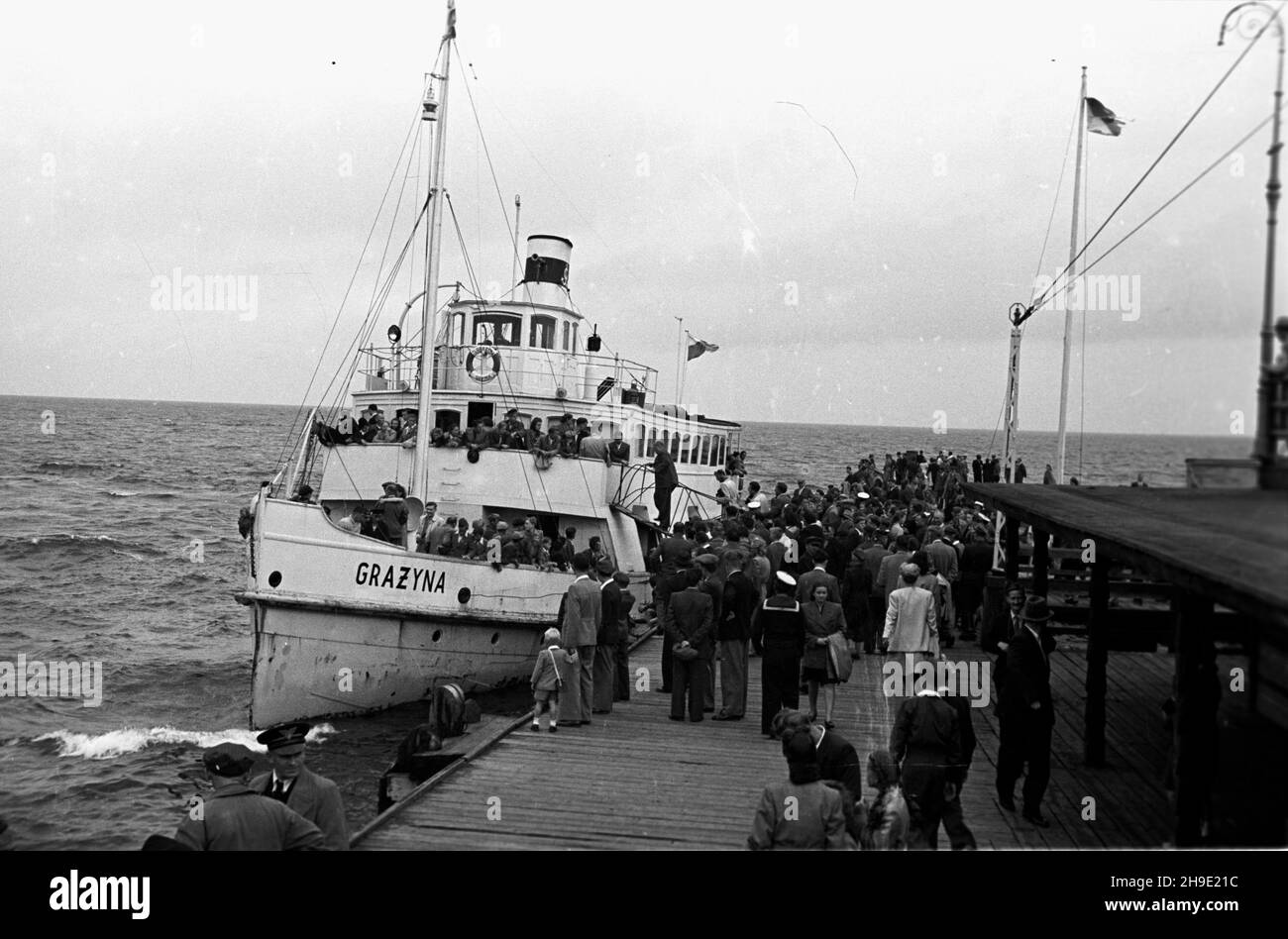 Statek transport hi-res stock photography and images - Alamy