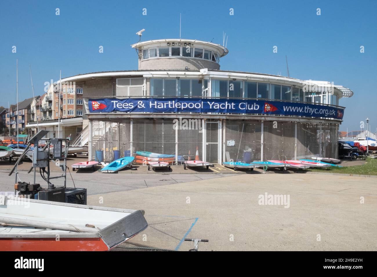 English yacht club hi-res stock photography and images - Alamy