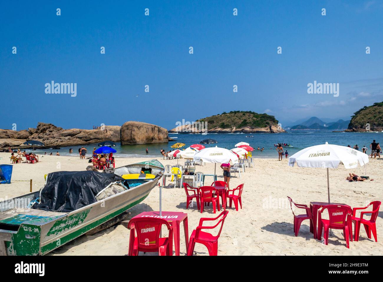 Brazilian beach hi-res stock photography and images - Alamy