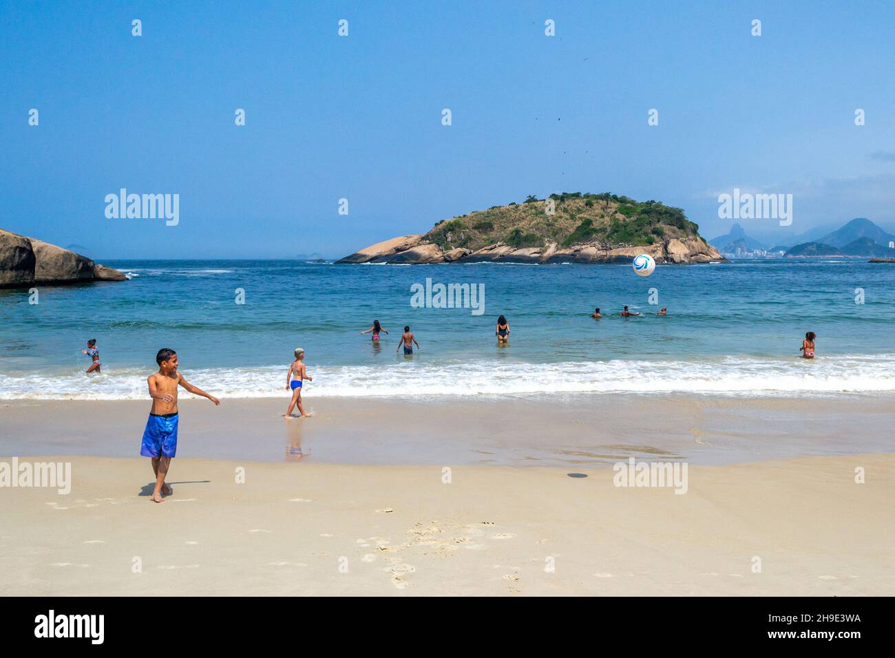 Brazilian beach hi-res stock photography and images - Alamy