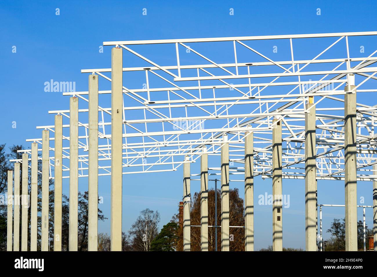 metal frame constructions on reinforced concrete supports on the ...