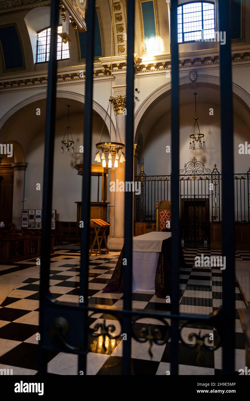 Interior detail in St Mary-le-Bow church built by Christopher Wren in ...