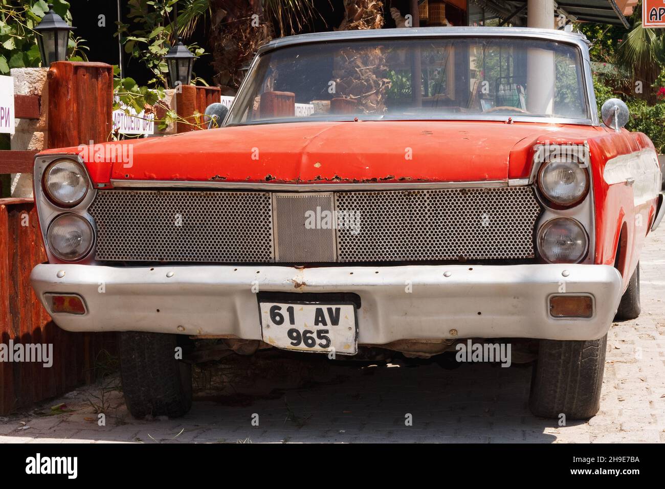 Old classic model red convertible hi-res stock photography and images ...