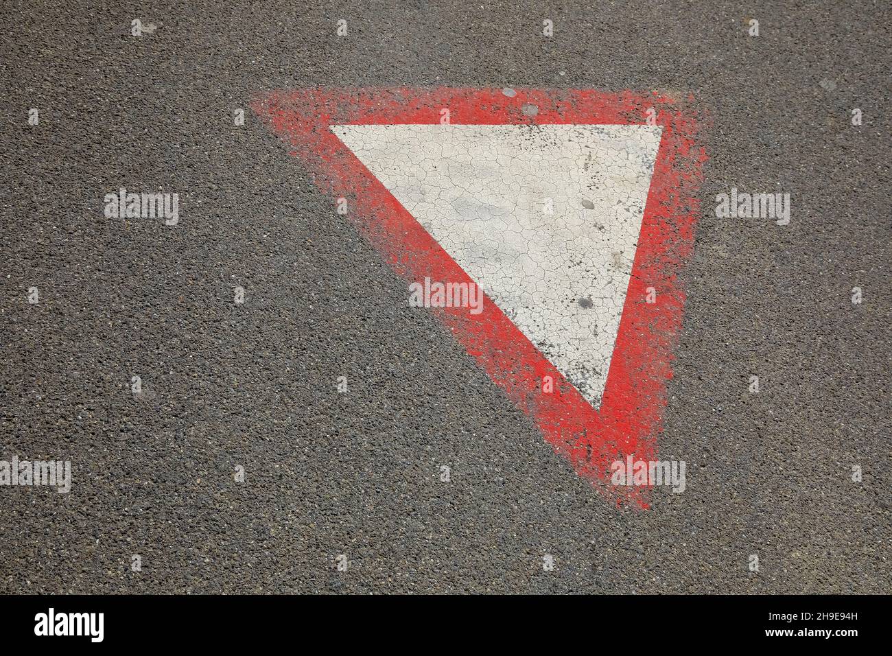 It says on the traffic sign hi-res stock photography and images - Alamy