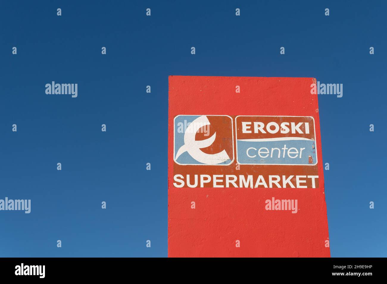 Eroski logo hi-res stock photography and images - Alamy