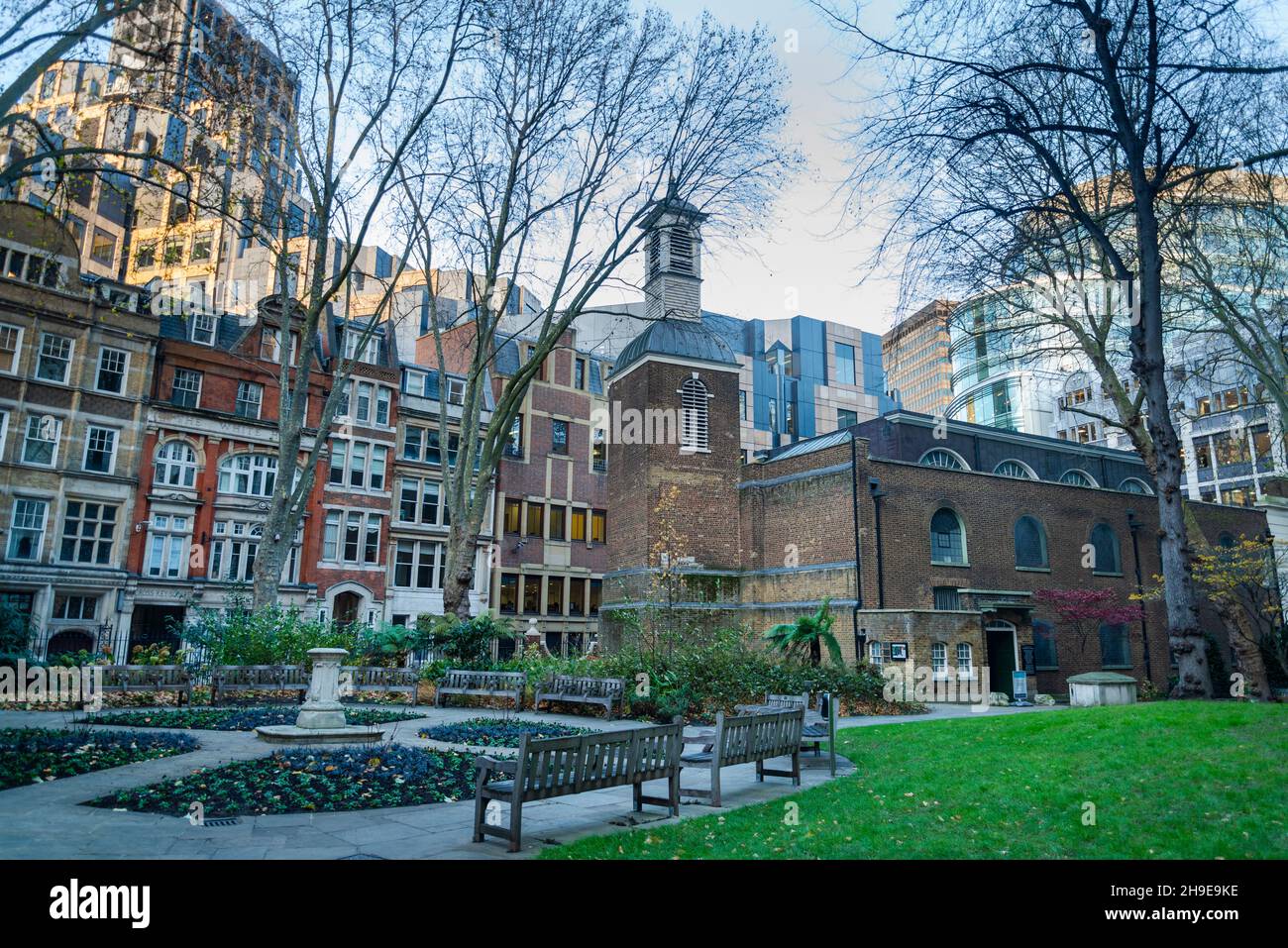 Postman's Park, a public garden and St Botolph's Aldersgate church and ...