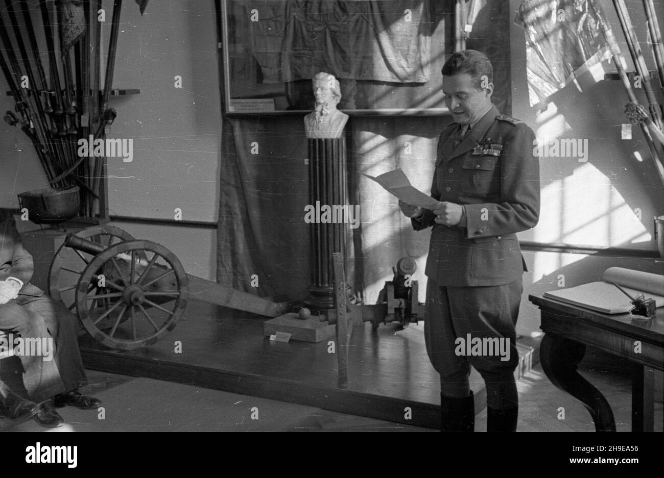 Warszawa, 1947-10-18. Otwarcie w Muzeum Wojska Polskiego ...