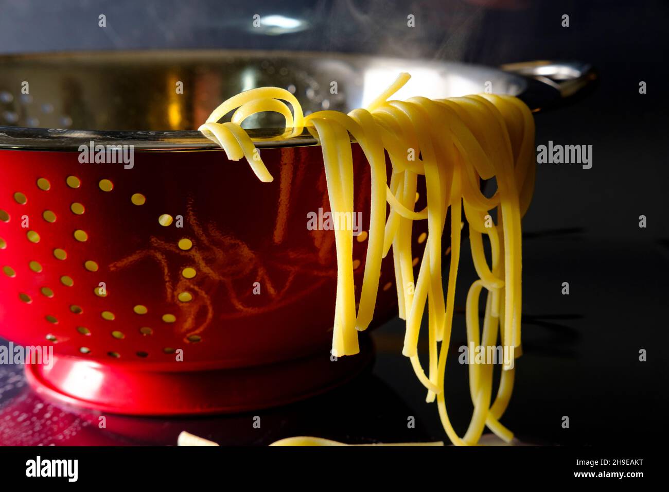 Steam strain hi-res stock photography and images - Alamy