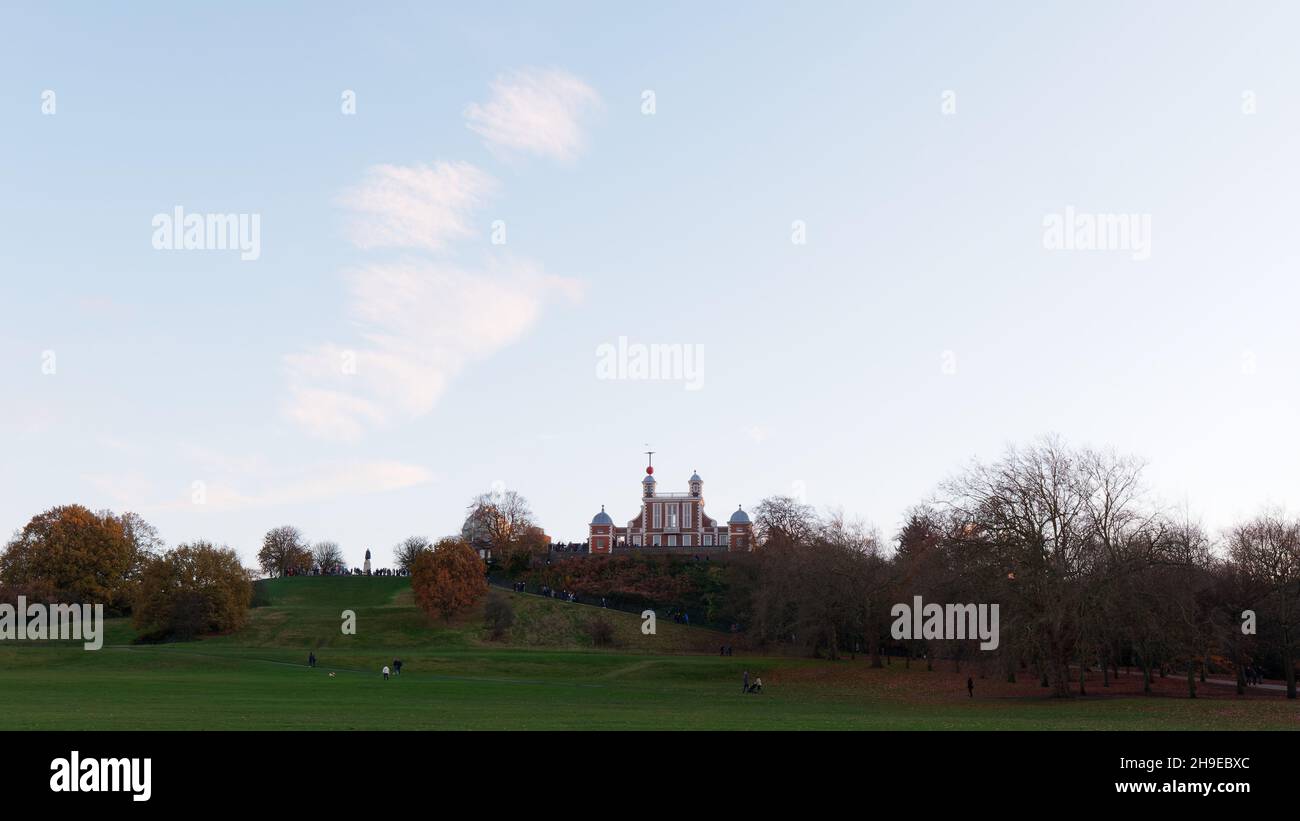 Royal observatory greenwich view hi-res stock photography and images ...
