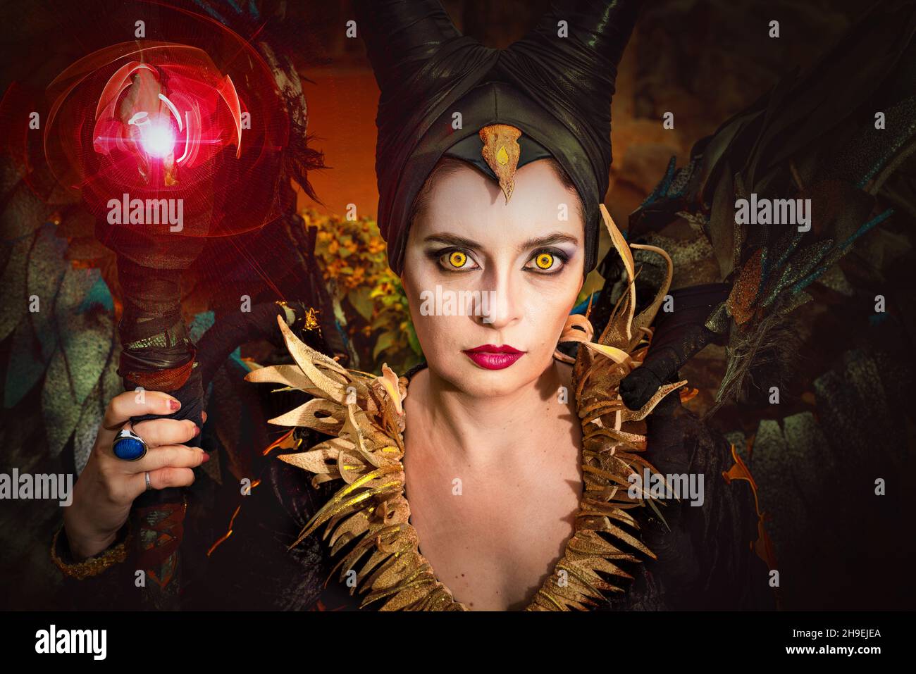 MALEFIC COSPLAY. PORTRAIT, DARK CHARACTER WITH SHARP HORNS AND STRONG ...