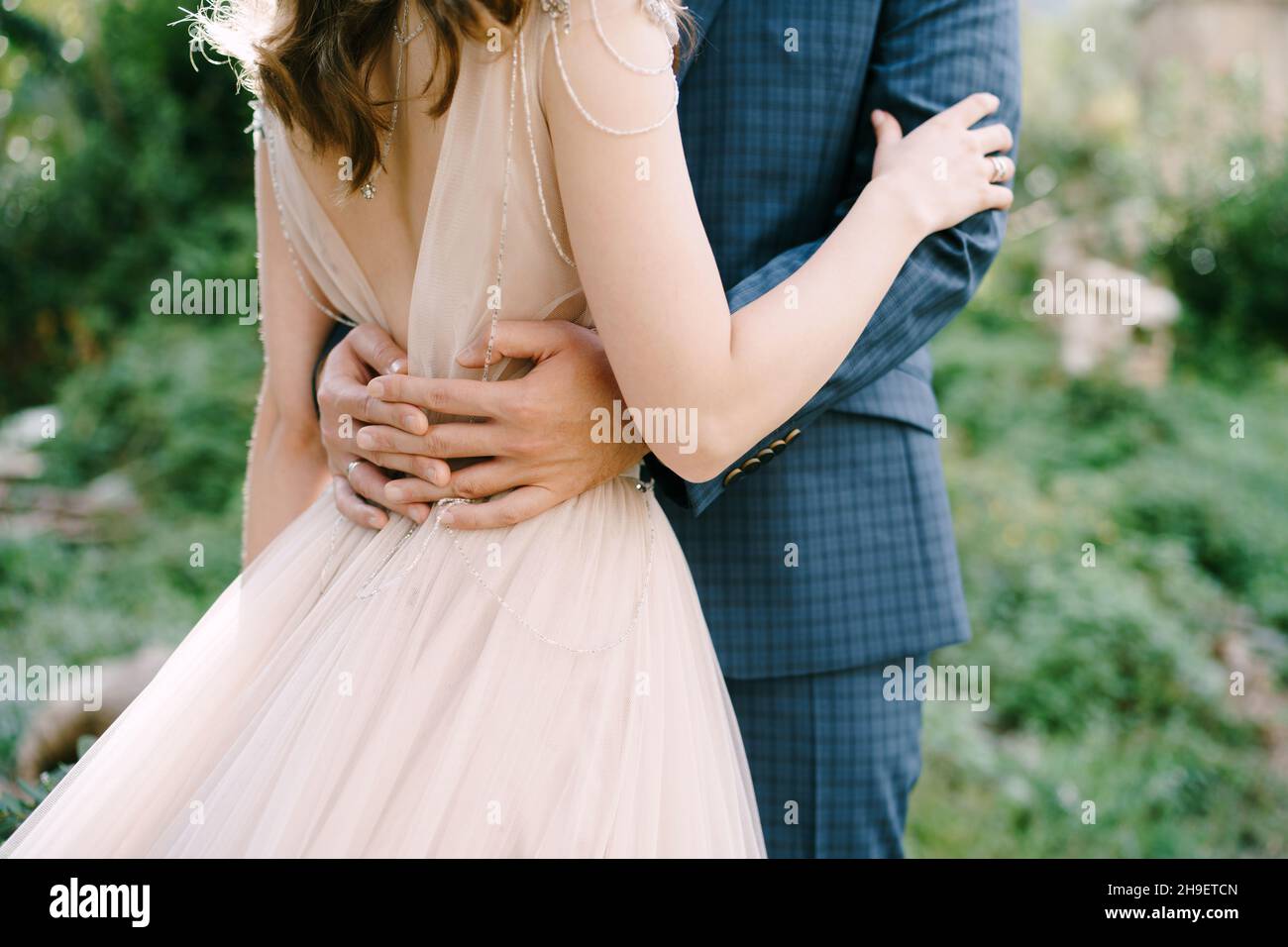 Faceless groom hi-res stock photography and images - Alamy
