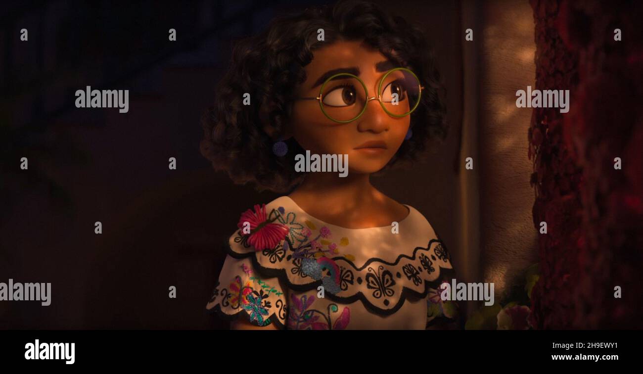 ENCANTO, Mirabel Madrigal (voice: Stephanie Beatriz), 2021. © Walt ...