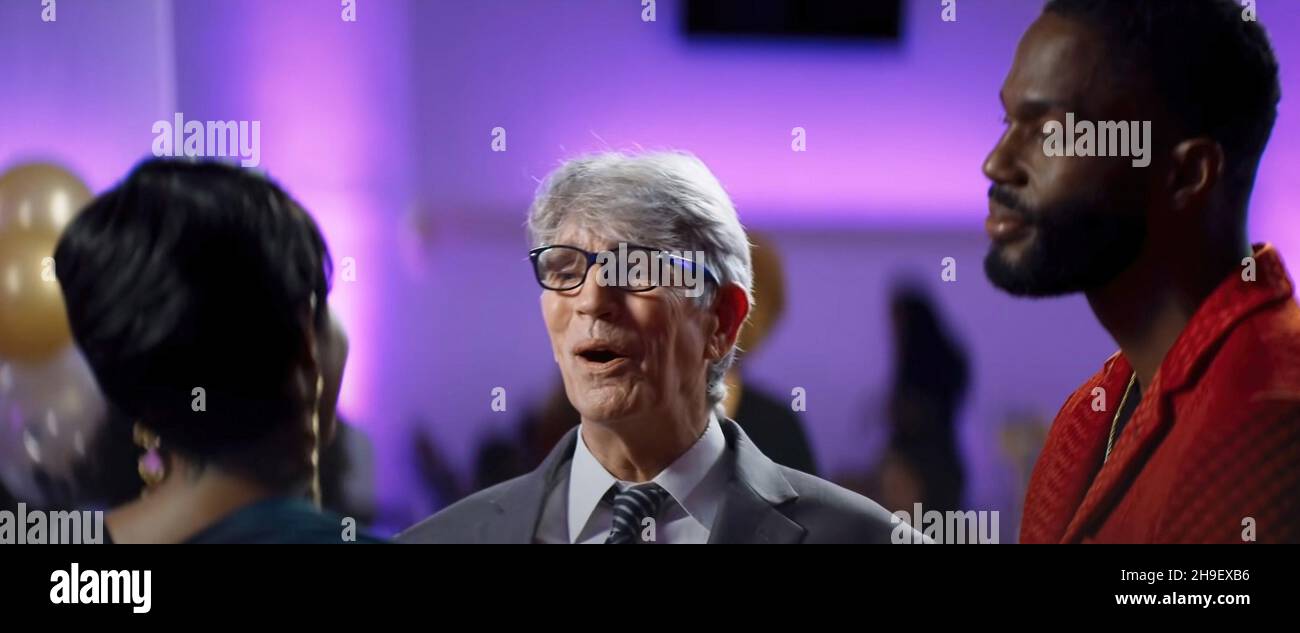 A HOLIDAY CHANCE, center: Eric Roberts, 2021. © Faith Media ...