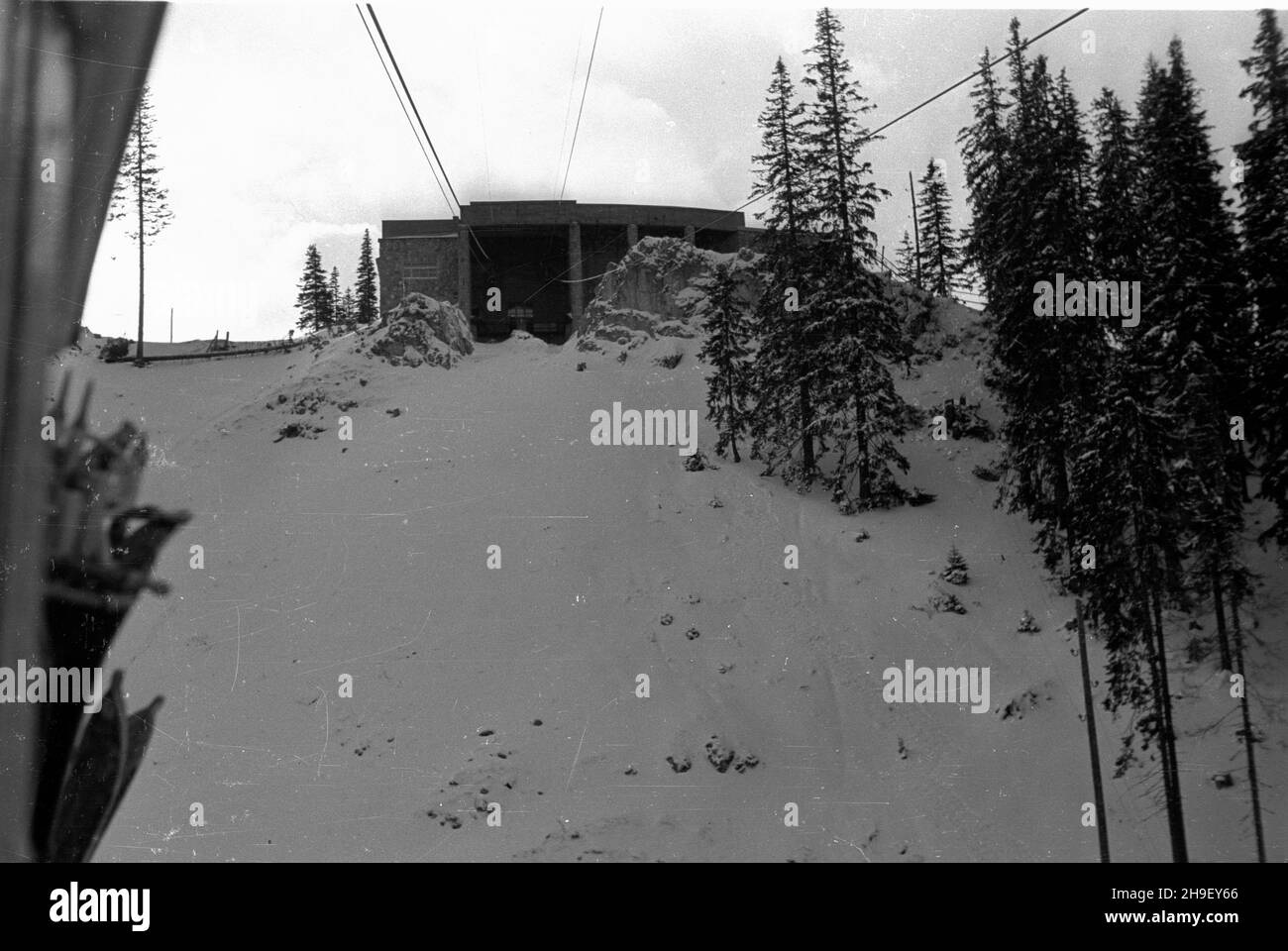 Cable car from kuznice kasprowy Black and White Stock Photos & Images ...