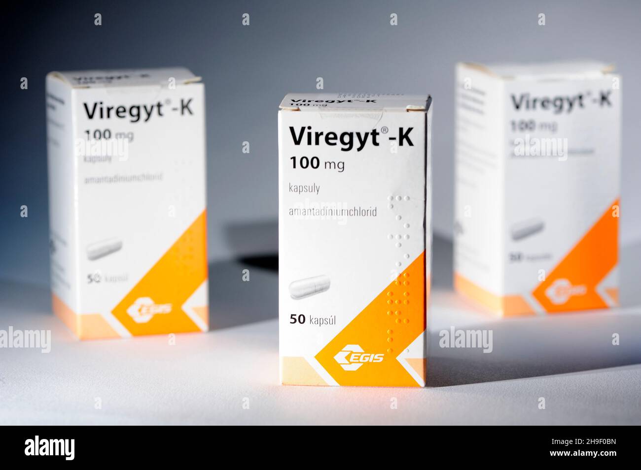 Amantadini hydrochloridum hi-res stock photography and images - Alamy