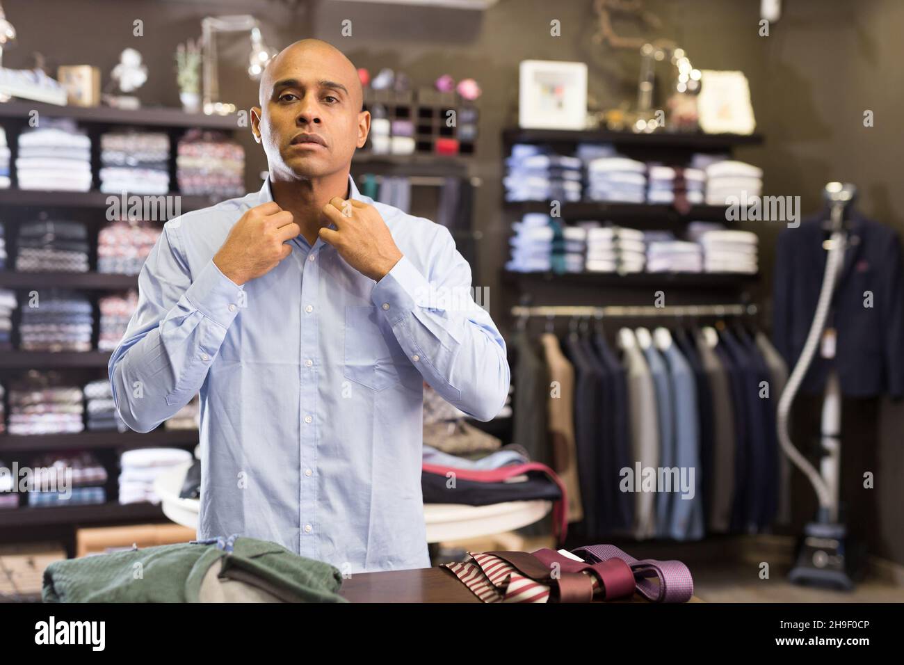 Hispanic department store hi-res stock photography and images - Alamy