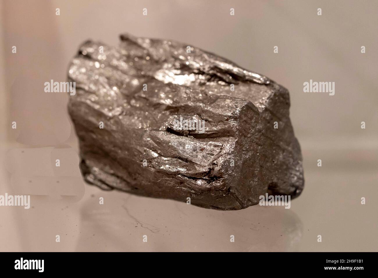 Graphite rock pencil hi-res stock photography and images - Alamy