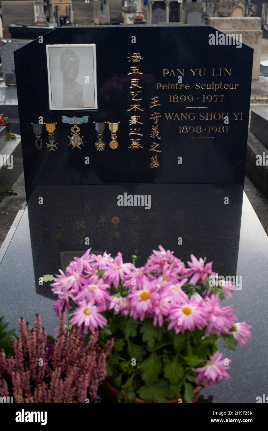 The grave of Chinese painter and sculptor Pan Yu Lin (Pan Yuliang) in ...