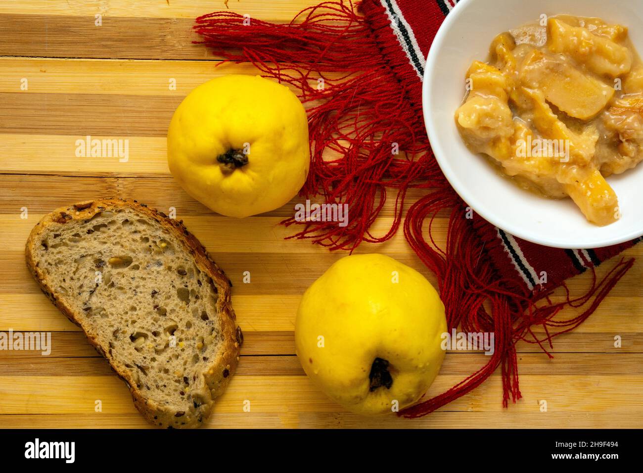 Quince dish hi-res stock photography and images - Alamy