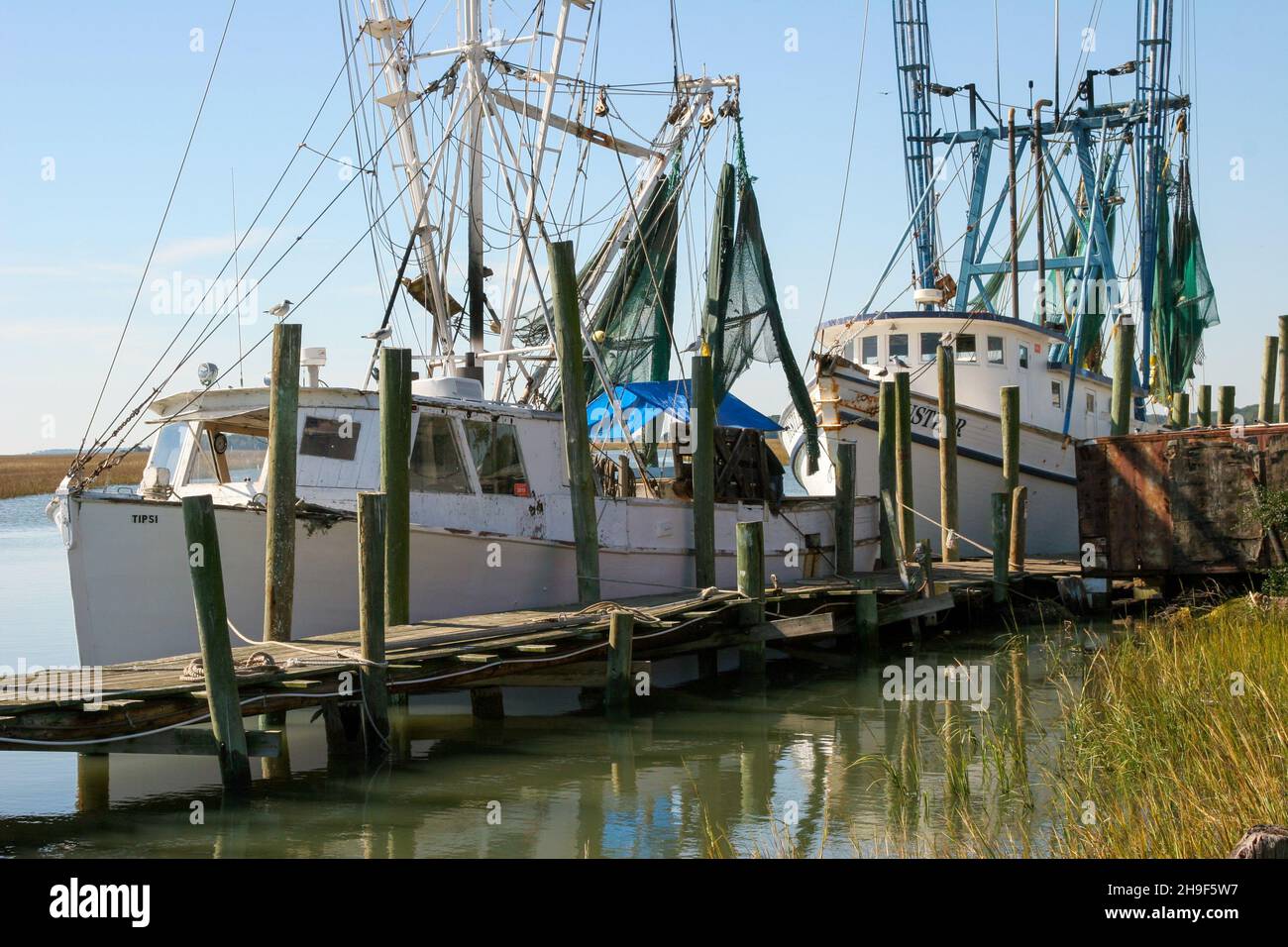 Shrimp fishing boats south carolina hi-res stock photography and images ...