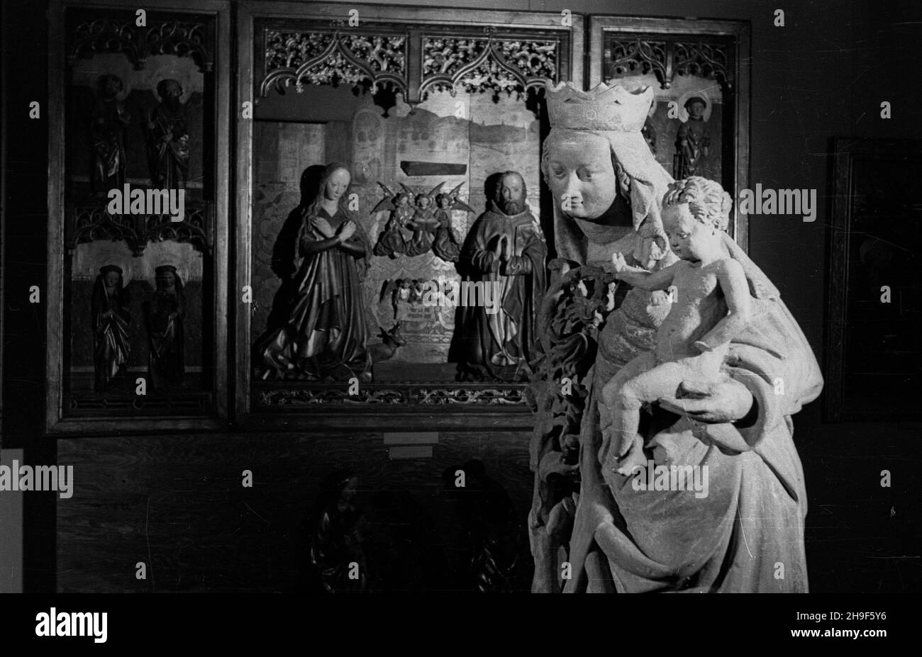 The national gallery of art ww2 hi-res stock photography and images - Alamy