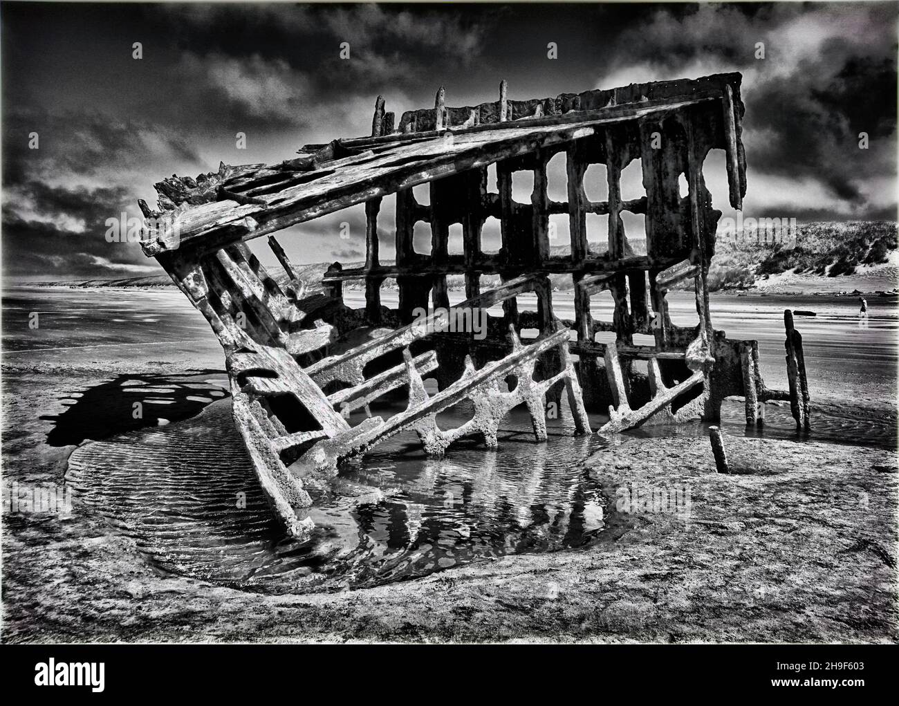 Shipwreck Coast Oregon High Resolution Stock Photography and Images - Alamy