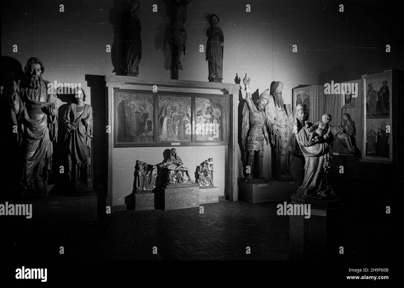 The national gallery of art ww2 hi-res stock photography and images - Alamy