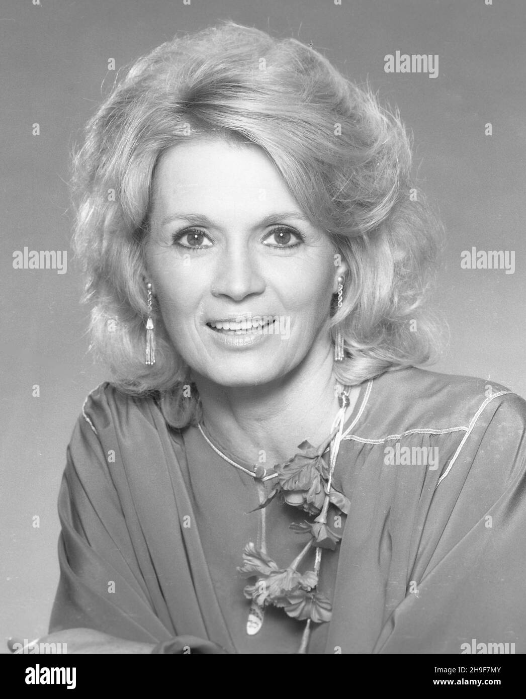 Angie Dickinson poses for a portrait 1986 Credit: Harry Langdon /Rock ...