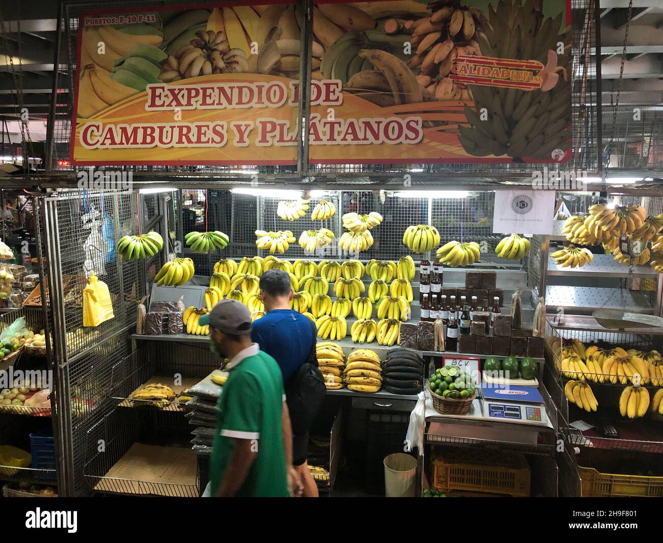 People buying bananas Stock Photo - Alamy
