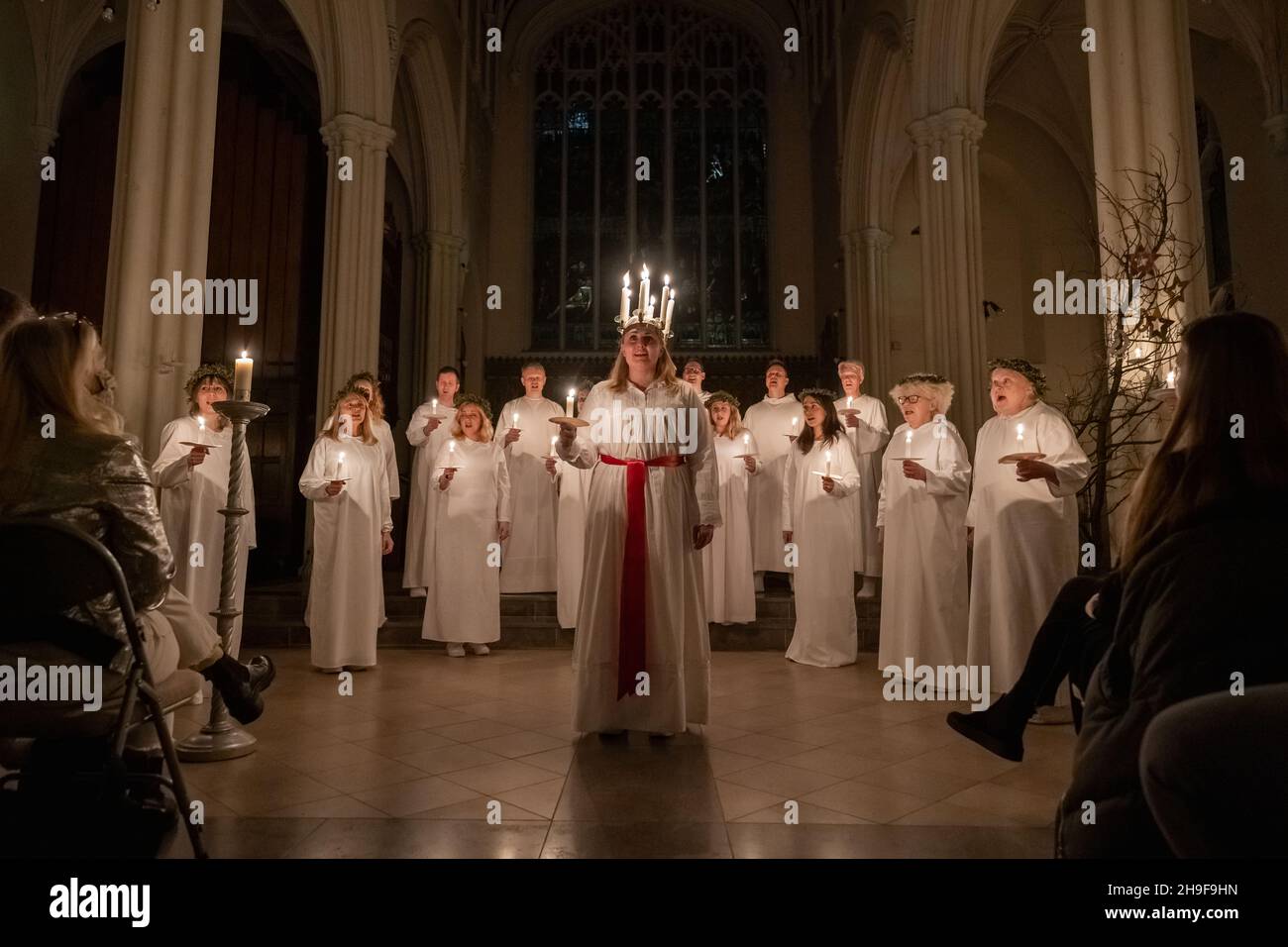 London, UK. 6th December, 2021. Sarah Evander, playing the role of ...