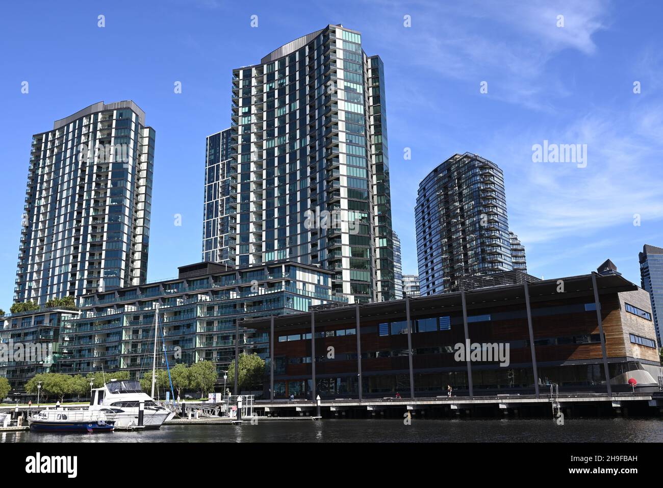 Victoria harbour promenade hi-res stock photography and images - Alamy
