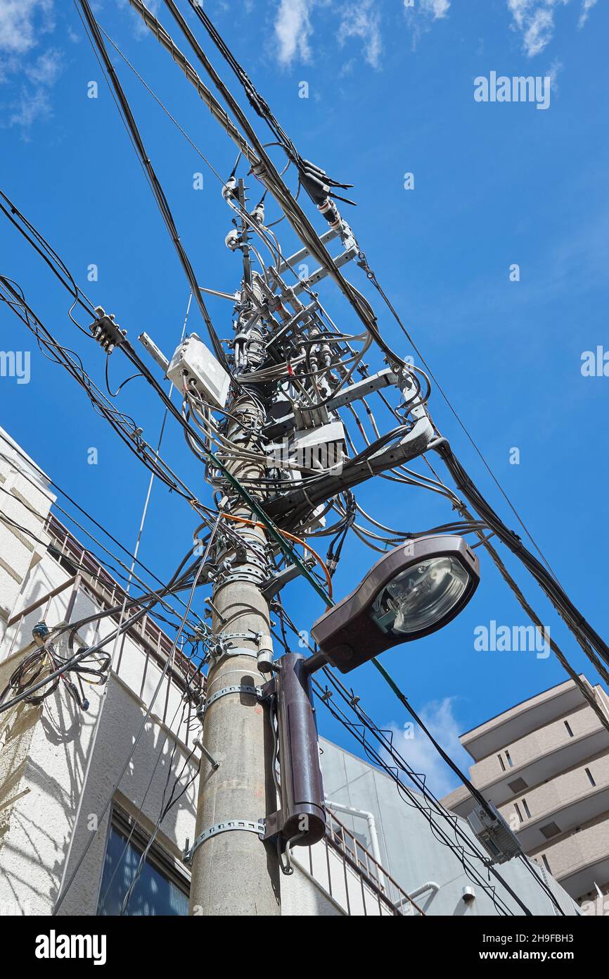 Japanese street cable pole hi-res stock photography and images - Alamy