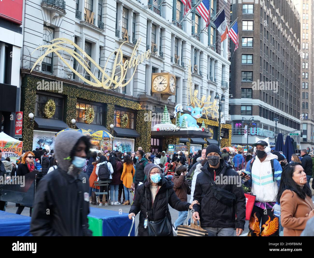 holiday shopping at Macys in new york city 2021 Stock Photo - Alamy