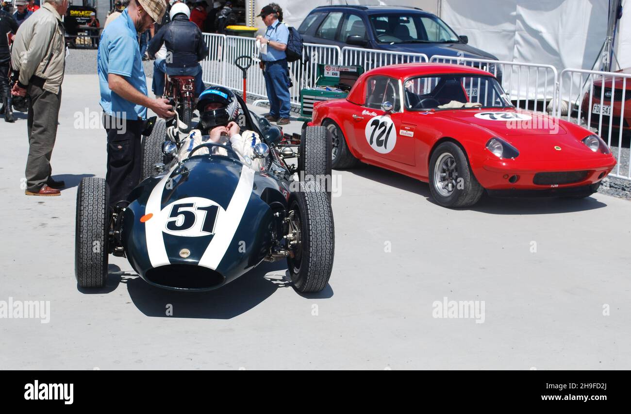 #51 Ex pat Roger Wills (UK) 1959 2.5 litre Cooper Climax, at the ...