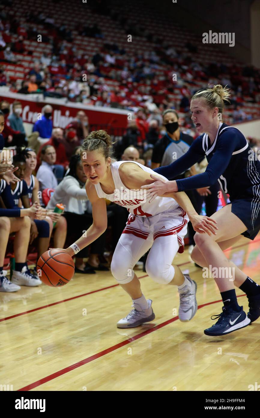 Maddie burke hi-res stock photography and images - Alamy