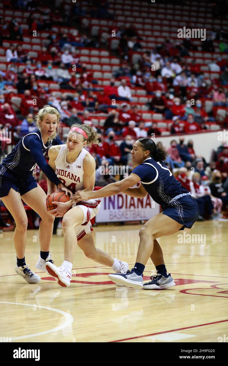 Anna camden hi-res stock photography and images - Alamy