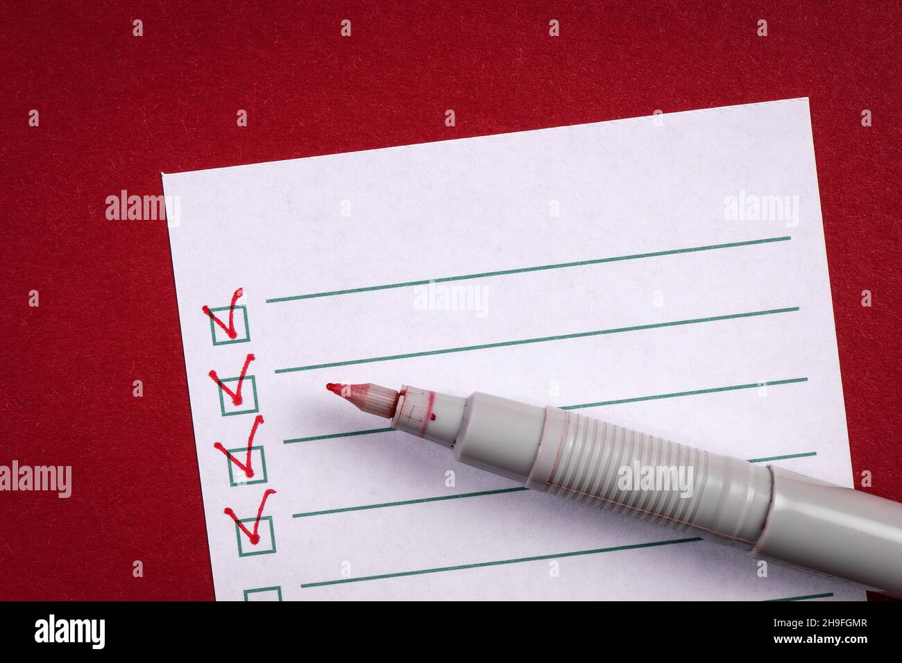 Sticky note text check hi-res stock photography and images - Alamy