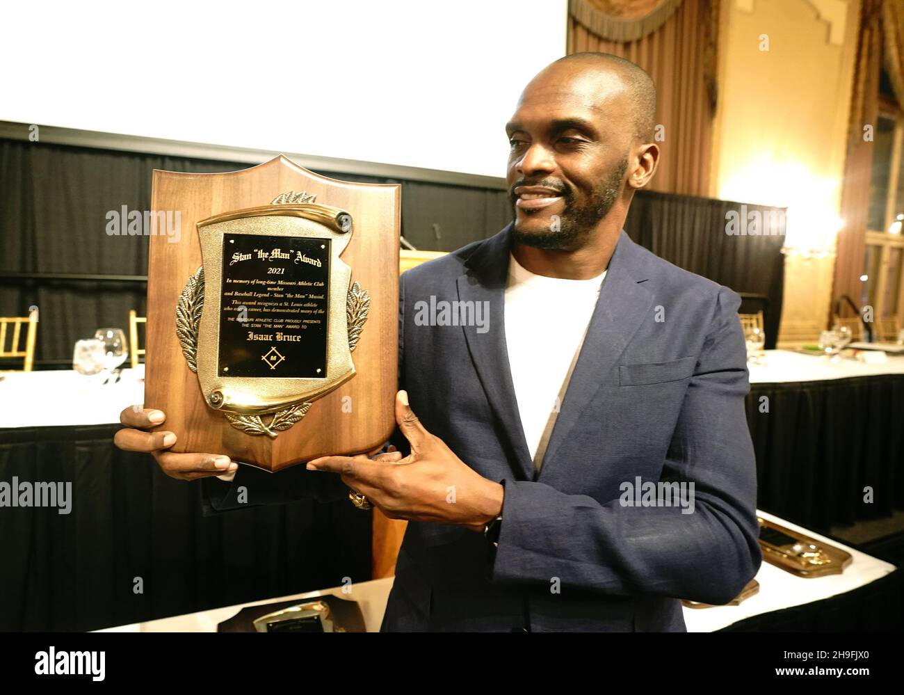 St. Louis, United States. 06th Dec, 2021. Former St. Louis Rams wide ...