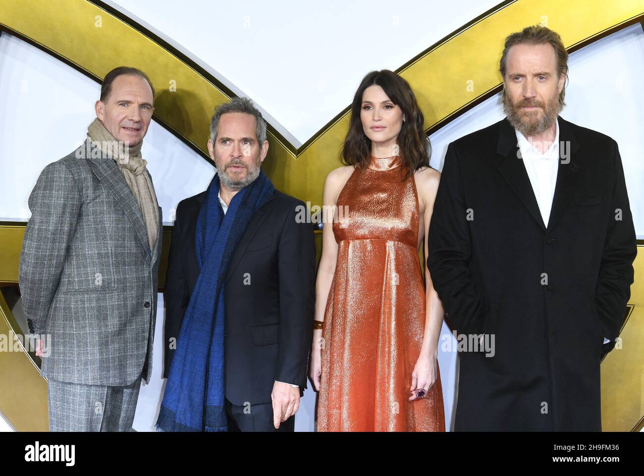 London, UK. 6th December, 2021. Ralph Fiennes, Gemma Arterton, Tom ...